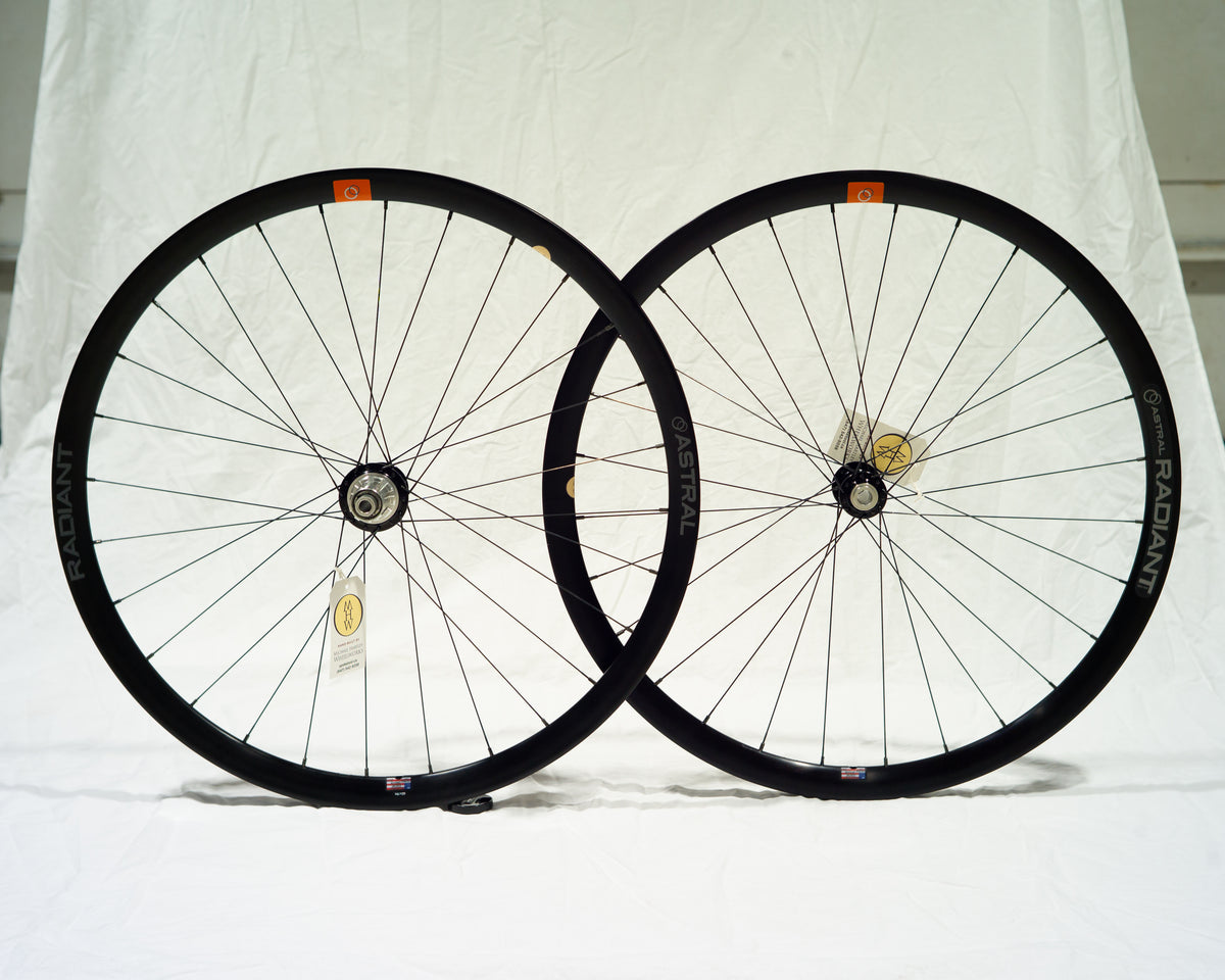 ASTRAL RADIANT Custom Tubeless Disc Wheelset – Blacksmith Cycle